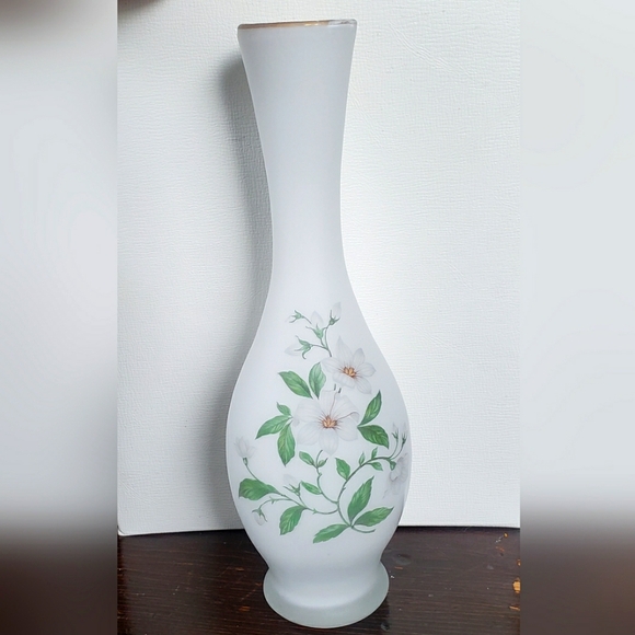 Accents | Vintage Tall White Frosted Glass Vase With White Floral ...